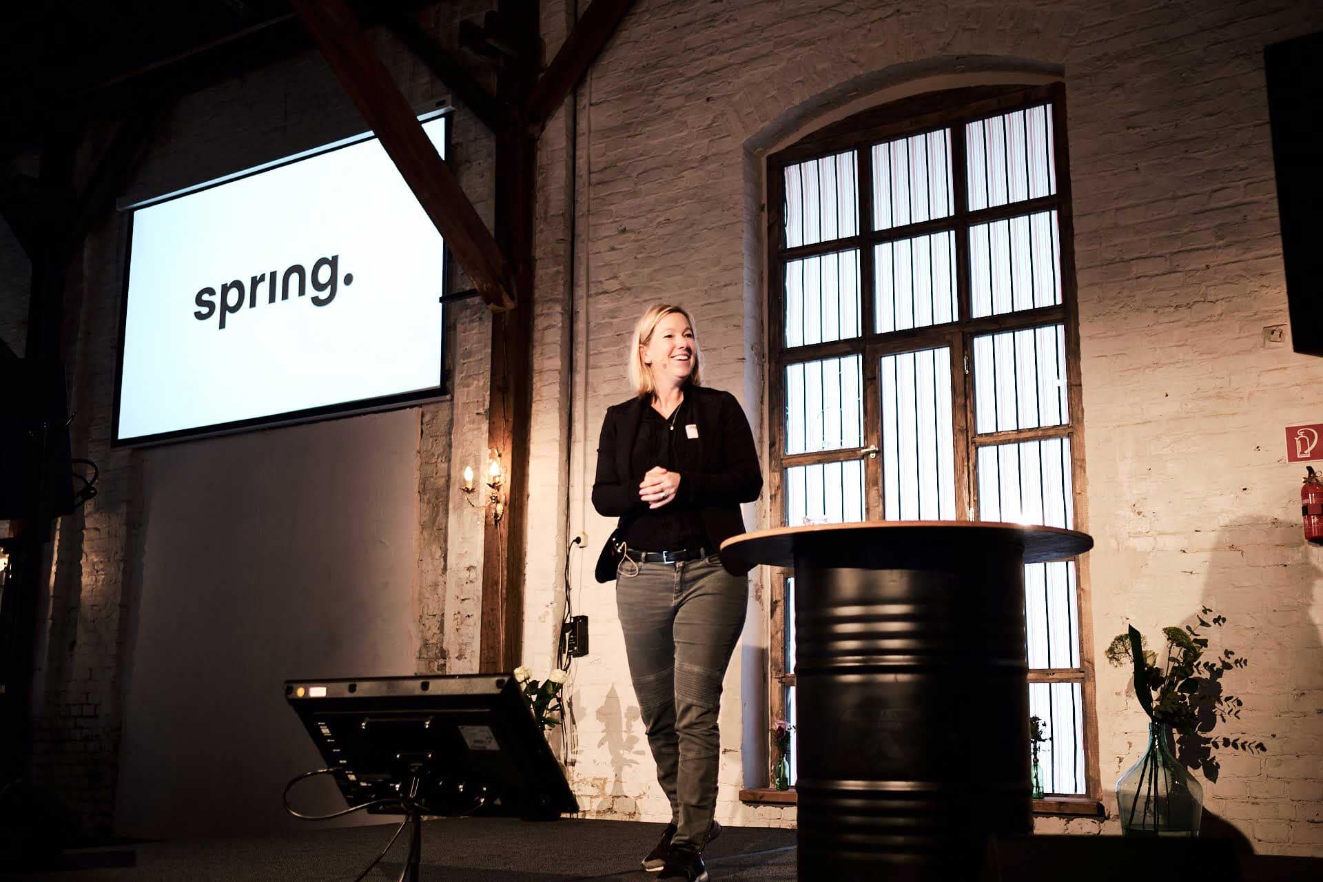 Spring Logo Design — Branding und Identity — Formsport